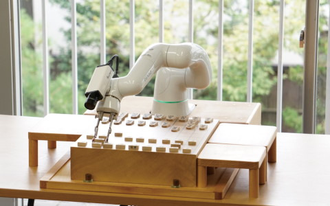 リアルロボットとの将棋対局や「リアルタイムバトル将棋」の試遊などシルバースタージャパンのTGS2022出展内容が公開！ | Gamer